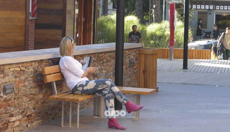 DIPO Equipamiento urbano, Mar del Plata, Argentina | Banco Deck en ...